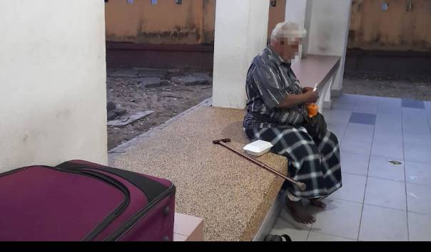 Tertekan Covid-19, Kakek Sakit-sakitan Sebatang Kara Ditinggal di Surau ...