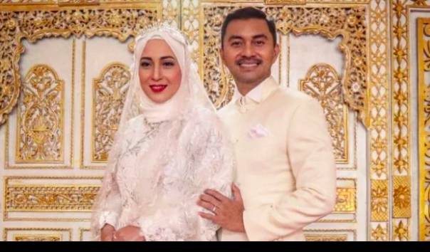 Unggah Foto Nikah dengan Devi Permatasari, Anjasmara: Hanya Untuk ...