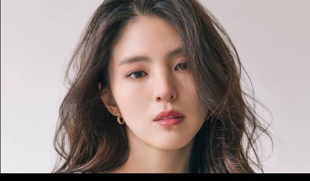 Han So Hee Tunjukkan Bakat Melukis Melalui Drama "Nevertheless"