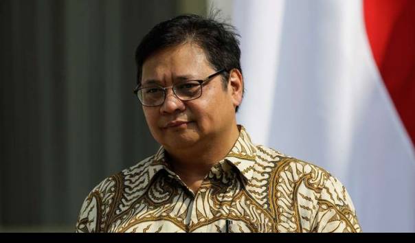 Airlangga Hartarto Ziarah ke Makam Mbah Lim, Didoakan Sukses di 2024