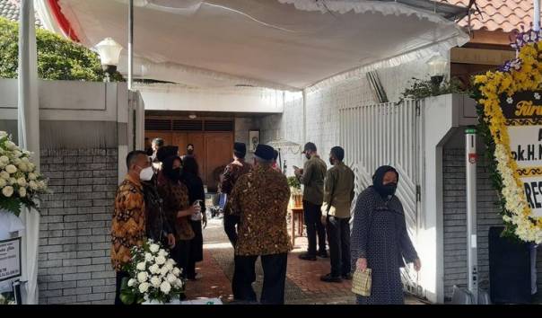 Sebelum Jenazah Paman Presiden Jokowi Dimakamkan, Keluarga akan Lakukan ...