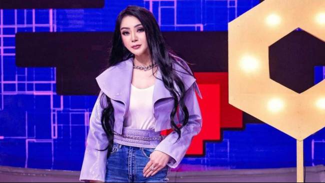 Awal Mula Baju Rancangannya Dipakai BLACKPINK, Diana Putri: Pihak YG Kirim Direct Message