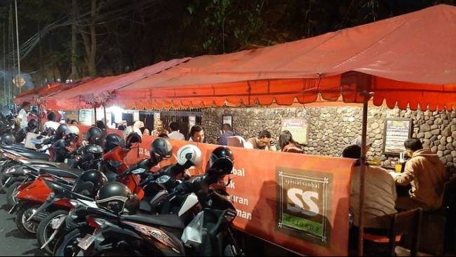 Alasan Direktur Waroeng SS Potong Gaji Karyawan Penerima BSU: Buat ...