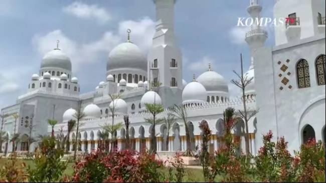 Masjid Sheikh Zayed Dibuka, Ini Rute Shuttle Bus ke Lokasi dan Harga ...