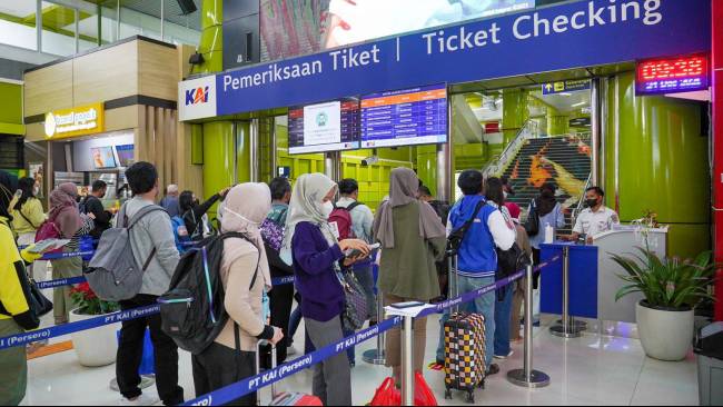 Ingin Batalkan Tiket Kereta Api Lewat KAI Access atau Loket? Simak ...