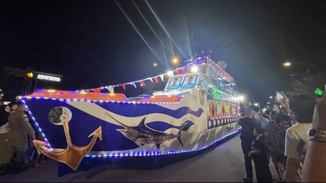 Meriah, 135 Mobil Hias Lomba Takbir Keliling Jelang Idulfitri di Batam ...