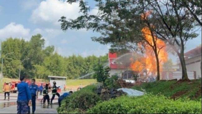 Semburan Api 8 Meter di Rest Area Km 86 Tol Cipali akan Dibiarkan ...