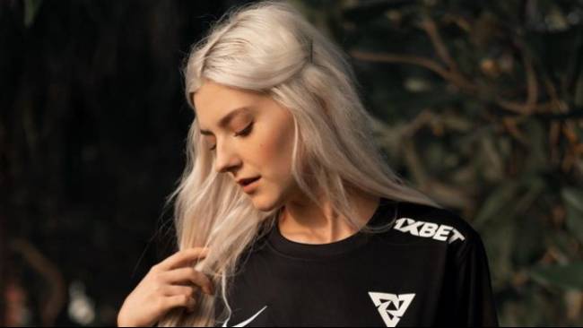 Eva Elfie, Bintang Film Dewasa Rusia Masuk Daftar Pembunuhan Ukraina, Pernah Heboh di Bali