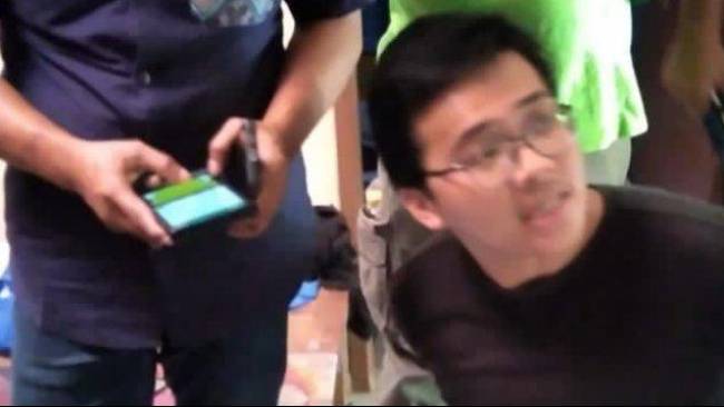 Motif Pembunuhan Mahasiswa UI: Iri Kesuksesan Korban dan Terlilit Pinjol Motif Pembunuhan Mahasiswa UI: Iri Kesuksesan Korban dan Terlilit Pinjol