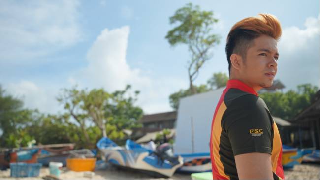 Tampil Pirang dan Naik 10 kg, Transformasi Brutal Angga Yunanda Jadi Muklas di Film Budi Pekerti