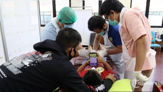 Kapan Usia yang Tepat untuk Anak Disunat, Menurut Dokter?