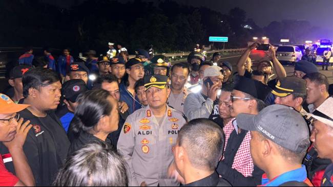Kemacetan di Tol Cipularang Km 117 Imbas Buruh Tutup Jalan Mulai Terurai