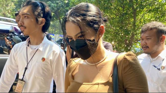 Tiba di Polda Metro Jaya, Siskaeee Jalani Pemeriksaan sebagai Tersangka, Bakal Ditahan?