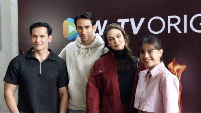 Banyak Adegan Intim di Series "Main Api", Darius Sinathrya dan Audi Marissa Izin ke Pasangan