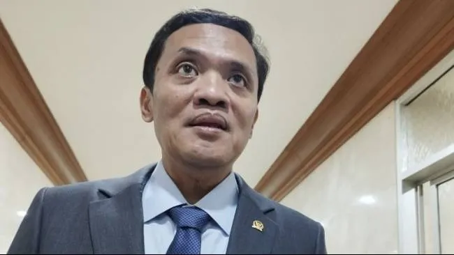 Asfinawati Tantang Habiburokhman Debat Pasal 16 KUHAP: Tak Usah ...