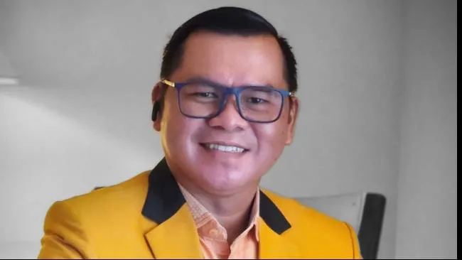 Sekertaris Sidang Rakernas Surpani Sulaiman Umumkan OSO Terpilih Aklamasi Sebagai Ketum Hanura