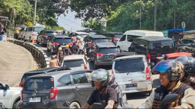 Polisi Ungkap 2 Faktor Penyebab Kemacetan Puncak Bogor Saat Libur Panjang Maulid Nabi