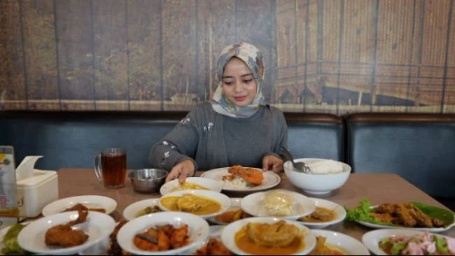 Pentingnya Gizi Seimbang untuk Mengurangi Risiko Penyakit Tidak Menular