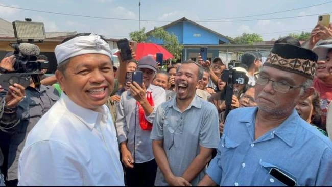 Dedi Mulyadi Terapkan Jam Malam, Siswa di Jawa Barat Dilarang Keluar Mulai Pukul 21.00 WIB