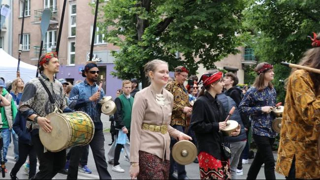 KBRI Warsawa Meriahkan Festival Saska Kepa 2025, Kenalkan Budaya ...