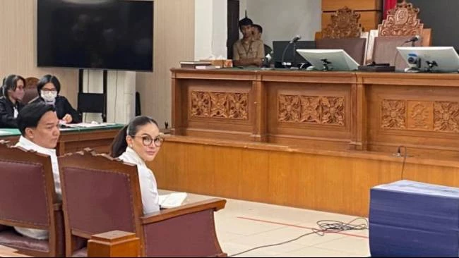 Nikita Mirzani Jalani Sidang Perdana Kasus Pemerasan, Langsung Kena Tegur Hakim