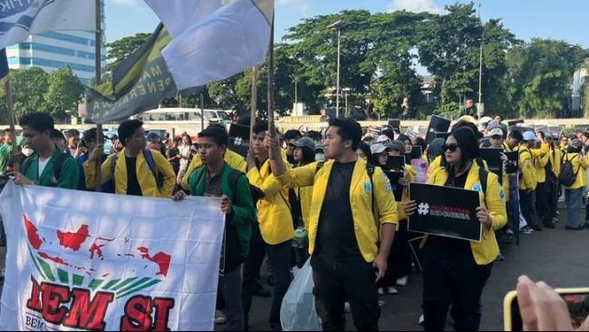BEM UI Demo di Gedung DPR Hari Ini, Serukan 17+8 Tuntutan Rakyat sampai ...