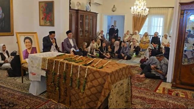 Kabar Duka! Istri Wakil Presiden ke-4 RI Karlinah Djaja Atmadja ...