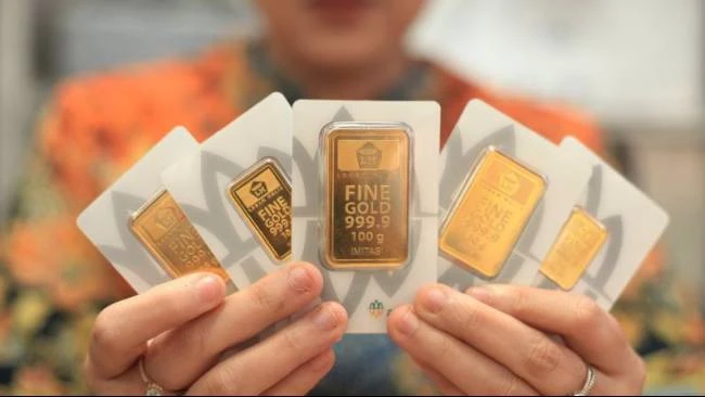 Harga Emas Antam Turun Rp45.000 per Gram 25 Februari 2026, Ini Rinciannya