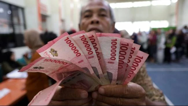 Cara Cek BLT 900 Ribu 2025 Lewat HP, Ini Langkah-Langkahnya