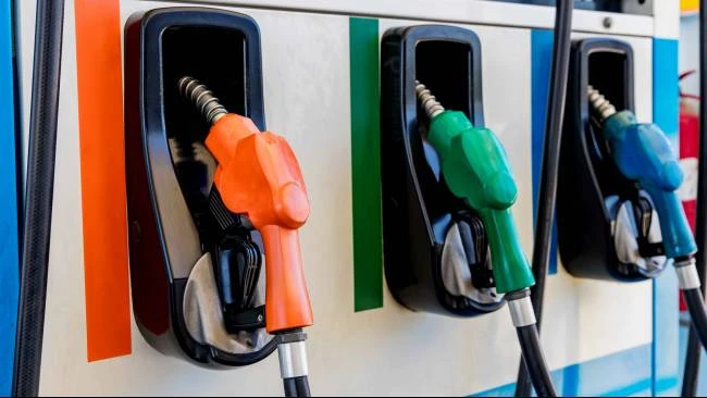 Harga BBM Pertamina Pertamax Turbo dan Solar Resmi Naik, Berlaku Hari ...