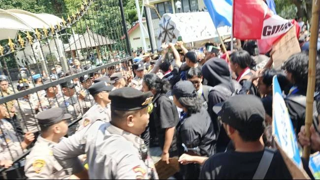 Demo Digelar di Berbagai Daerah Hari Ini, Ada Aksi Dukung MBG di Jakarta