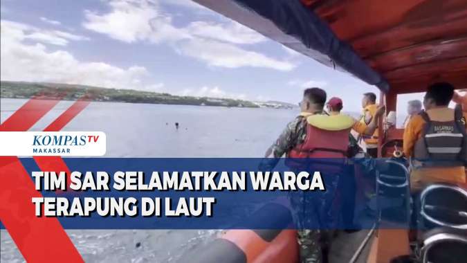 Tim SAR Selamatkan Warga Terapung Di Laut