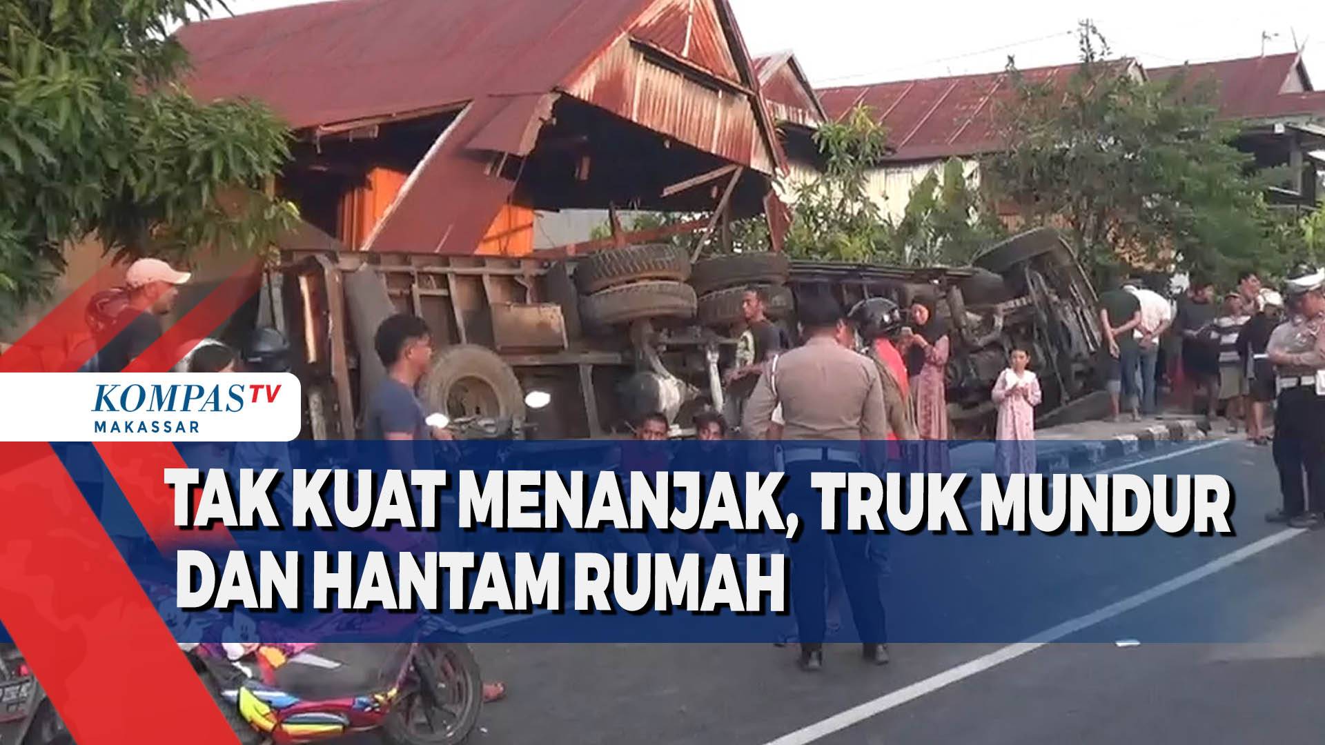 Video: Tak Kuat Menanjak, Truk Mundur Dan Hantam Rumah