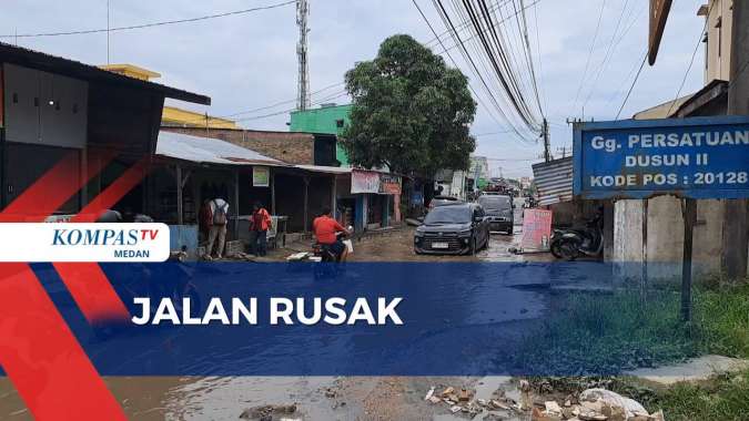 Jalan Rusak Ganggu Aktivitas Warga Desa Sunggal Kanan