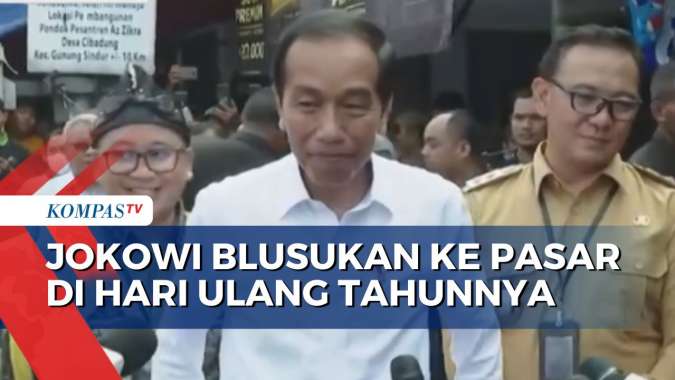 Ulang Tahun ke-62, Presiden Jokowi Blusukan ke Pasar, Bagikan BLT dan Kaos untuk Pedagang