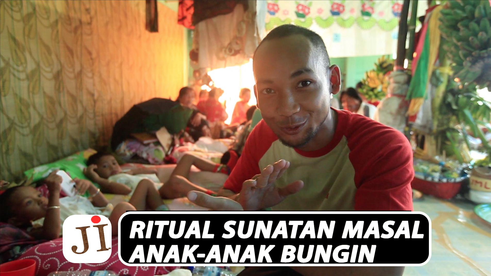 Seru! Tradisi Sunatan Masal Anak-anak di Pulau Bungin