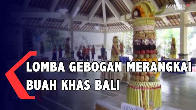 Lomba Menrangkai Buah Gebogan Khas Bali