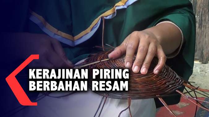 Kerajinan Piring Berbahan Resam