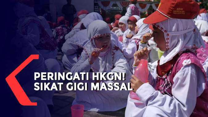 Peringati HKGN, Siswa SDN Pemurus Dalam 5 Banjarmasin Ramai Sikat Gigi ...