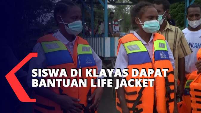 Kilang Pertamina Internasional Ru VII Kasim Bantu Life Jacket Bagi ...