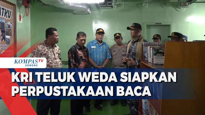 Dukung Program Literasi, KRI Teluk Weda-526 Siapkan Perpustakaan Bagi ...