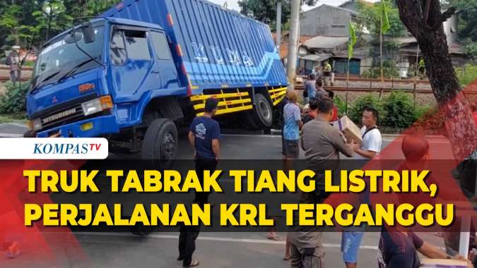 Truk Tabrak Tiang Listrik di Bintaro, Perjalanan KRL Rute Serpong-Tanah Abang Terganggu