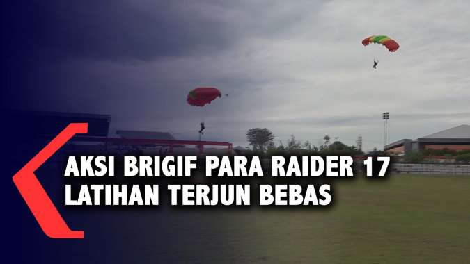 Aksi Brigif Para Raider 17 Latihan Terjun Bebas