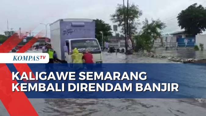 Pantura Kaligawe Semarang Banjir, Sejumlah Kendaraan Mogok