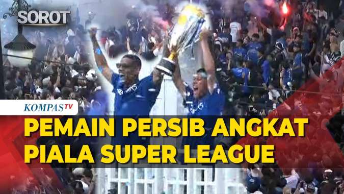 Selebrasi Pemain Persib Bandung Angkat Piala Super League di JPO Asia ...