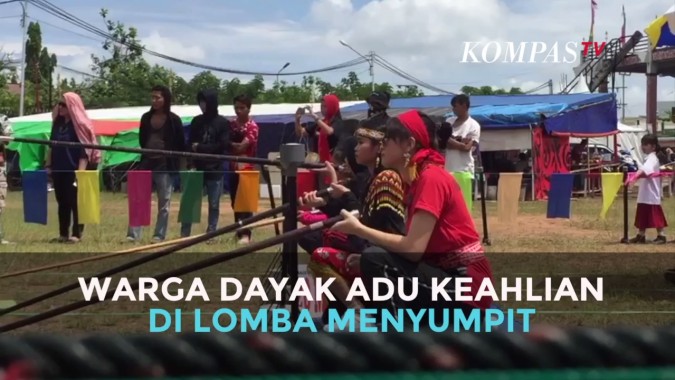 Warga Dayak Adu Keahlian di Lomba Menyumpit