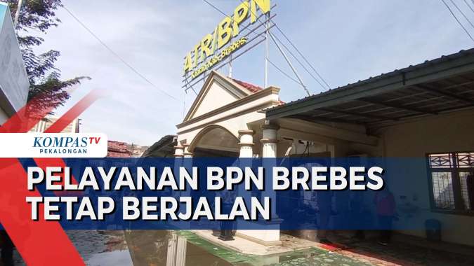 Pabrik Kertas PT. Enggal Subur di Kudus Terbakar, Kerugian Ratusan Juta ...