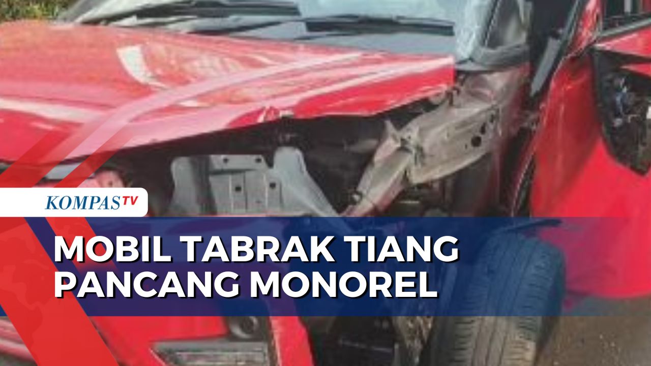 Video: Diduga Hilang Kendali, Mobil Tabrak Tiang Pancang Monorel di ...