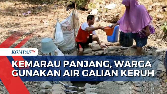 Sumur Mengering Karena Kemarau, Warga di Boyolali Gunakan Air Keruh dari Galian Sungai Kering