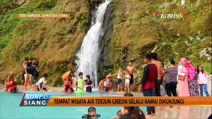 Keindahan Air Terjun Bukit Gibeon di Antara Dua Bukit